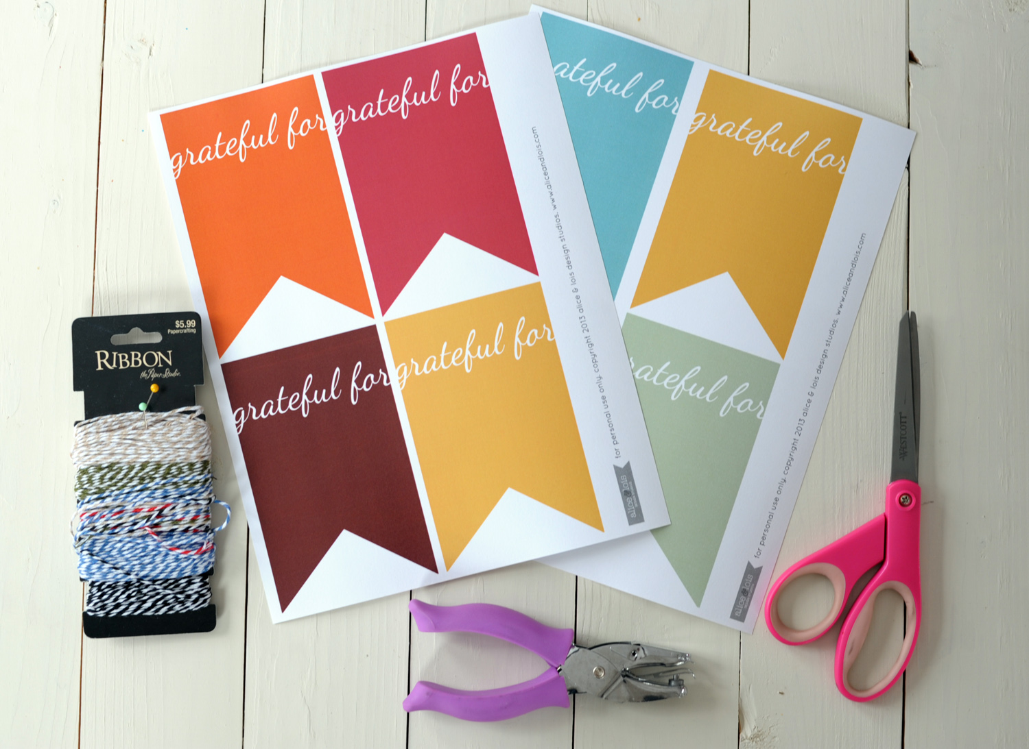 DIY Thanksgiving Pennant Flags