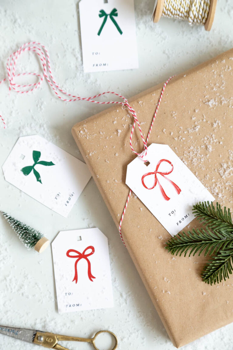 Free Printable Holiday Bow Gift Tags - Alice and Lois